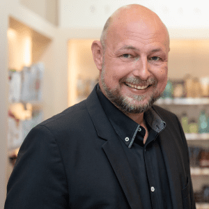 Europas größter Friseurdienstleister | Klier Hair Group GmbH